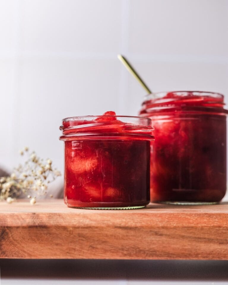 Quick & Sugar-Free Plum Compote - Veggie Jam English