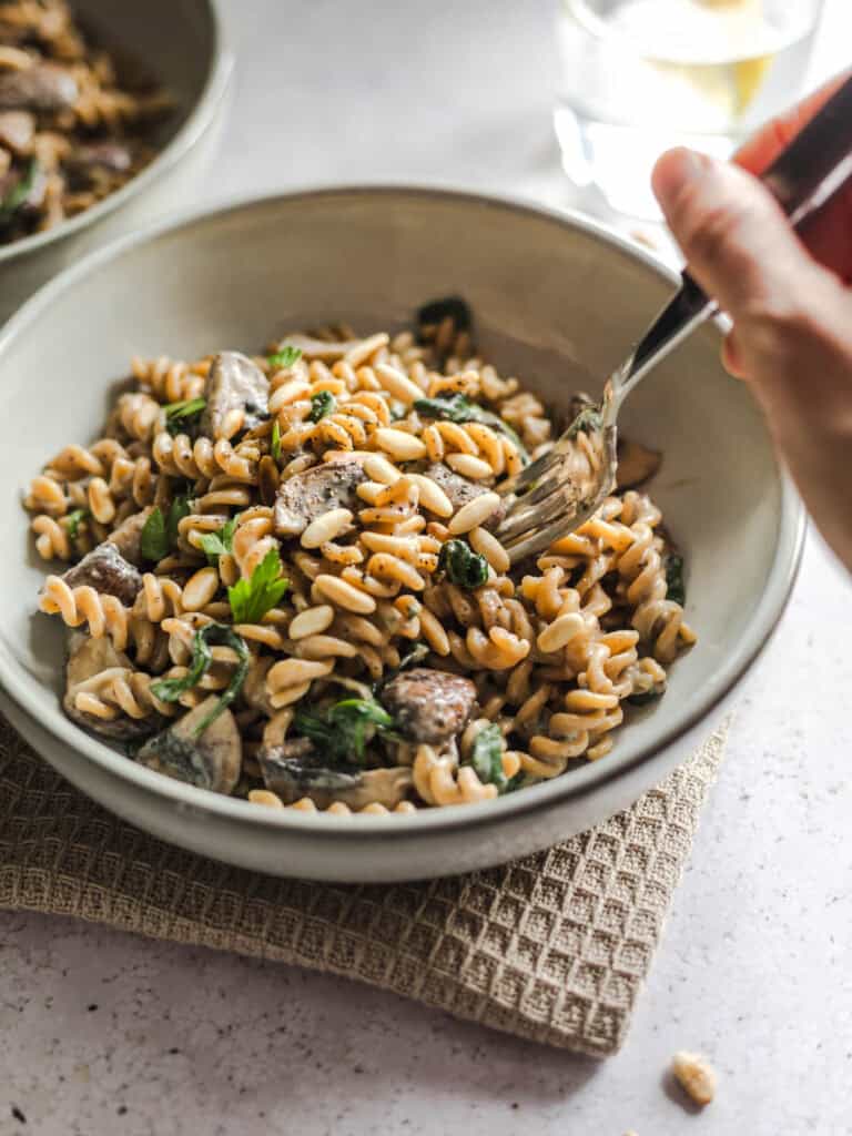 Spinatkndel Mit Pilzsauce